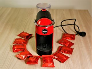 Macchina Caffè Lavazza mod. JOLIE+10 Capsule