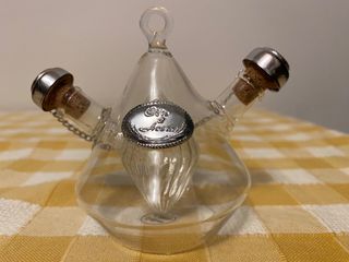 Ampolla per olio e aceto soffiata a bocca