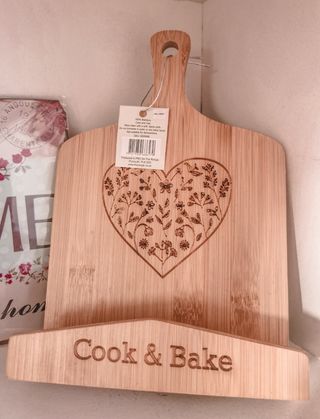 tagliere portalibro cuore