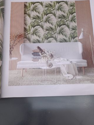 VENDO CARTA DA PARATI DISEGNO TROPICALE 