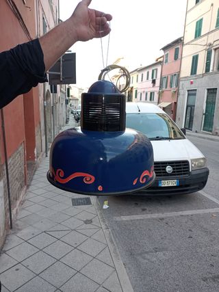 lampada da soffitto tipo industrial