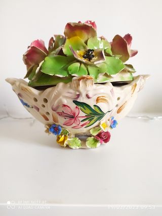 Cestino con coperchio di Capodimonte