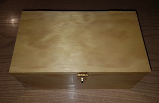 Scrigno portaoggetti in legno di pino