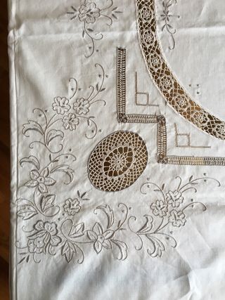 Tovaglia rettangolare ricamata 