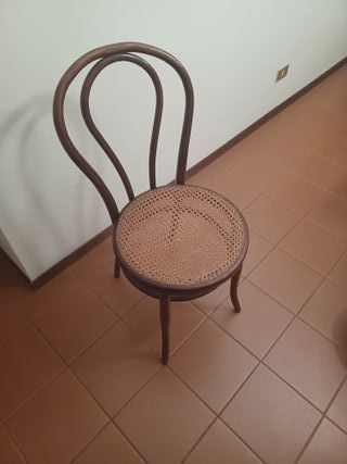 Antiche sedie marchiate Thonet n.4