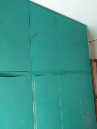 ARMADIO GRANDE E CAPIENTE COLORE VERDE PETROLIO