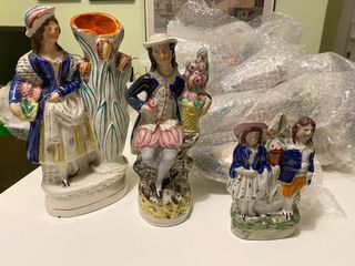 statuine di ceramica 