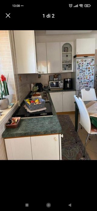 Vendo cucina angolare con tavolo e sedie 