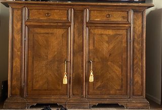 Credenza 