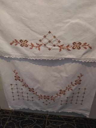 Asciugamano da bagno vintage con ricami a mano