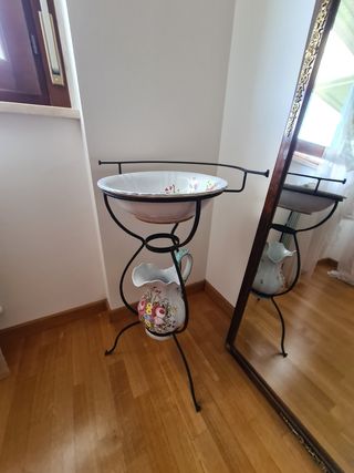 Toilette da camera Portacatino in ferro 