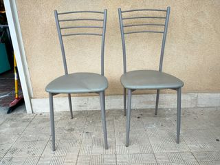 Sue sedie cucina soggiorno 