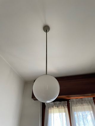 Lampada sferica a sospensione vintage anni 30