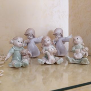 Statuine in porcellana 