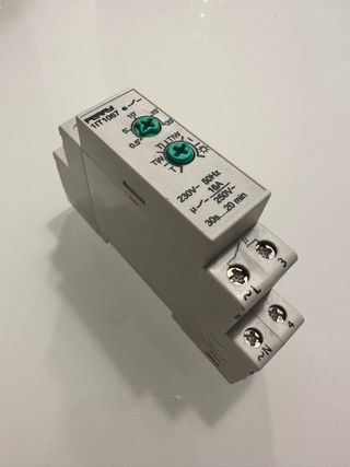 Temporizzatore luci giroscale perry