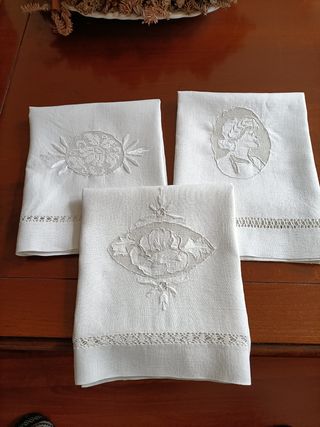 Set tre asciugamani antiche 