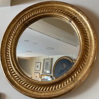 Specchio (Mirror) 