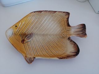 Vassoio in ceramica a forma di pesce
