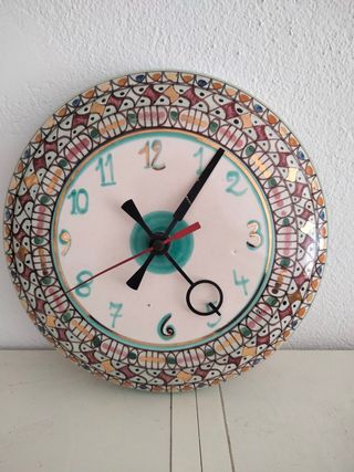 Orologio da parete in ceramica