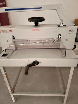 Tagliarisma carta taglierina per tipofrafia