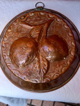 Coppia piatti rame da appendere diametro cm 12 e c