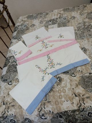 set asciugamano ricamate 4 grandi + 2 piccole 