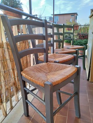 sedie legno e paglia