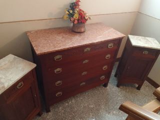 cassettone con comidini