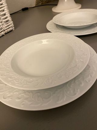 Set piatti in porcellana