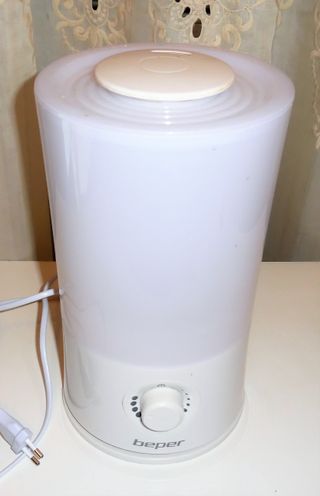 Umidificatore e diffusore di essenze 