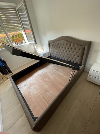 Letto matrimoniale con contenitore 
