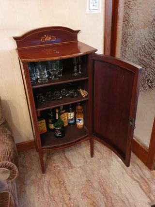 ELEGANTE MOBILETTO ANTICO USO BAR