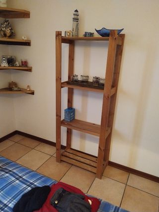 scaffale in legno ikea