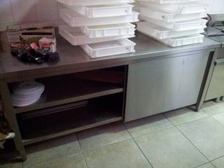 TAVOLI CON ALZATINA INOX