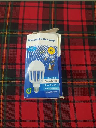 Lampada led antizanzare per interni