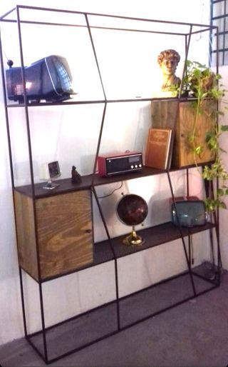 Libreria in metallo design 