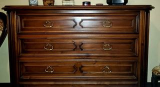 Cassettiera in legno