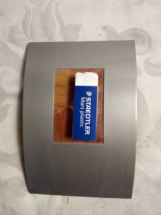 Cornice "Inclinata" di Design in Metallo