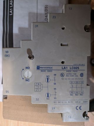 Telemecanque LA1 LC025 / LA1LC025 Posizione Latera