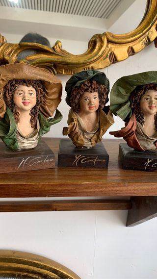 Statuette in cartapesta 