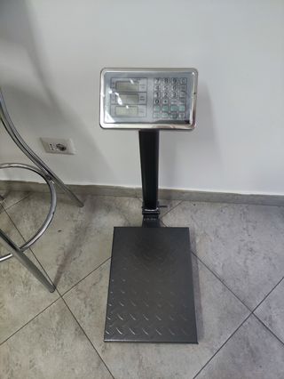 bilancia pesa pacchi