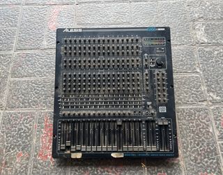 Alesis 1622 Mixer 