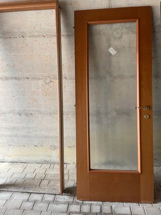 PORTA INTERNA IN LEGNO CON VETRO