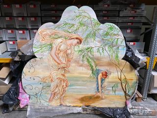 testiera dipinta per letto matrimoniale