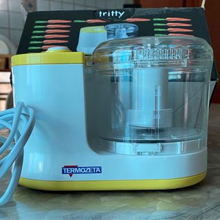 Tritatutto capacità recipiente 200ml