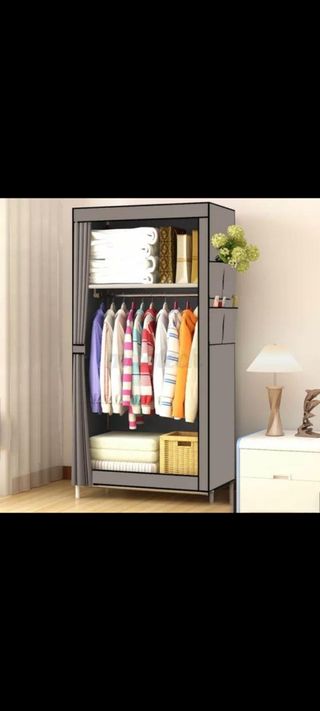 armadio in tessuto con struttura rigida e robusta 