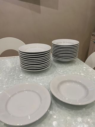 Servizio piatti Richard Ginori di porcellana