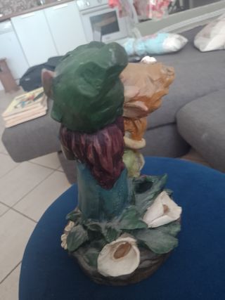 statuetta ceramica con 2 folletti