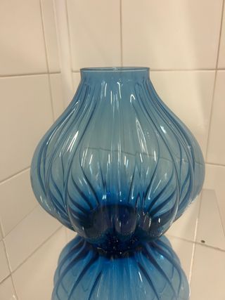 Vaso vintage in vetro blu 