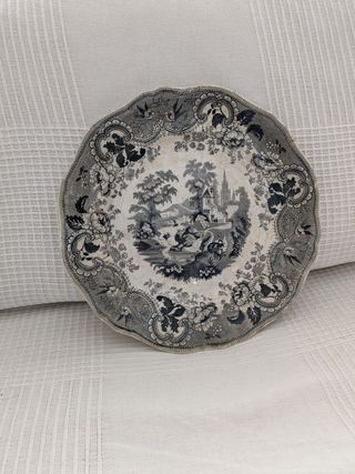 Antico piatto da parete 